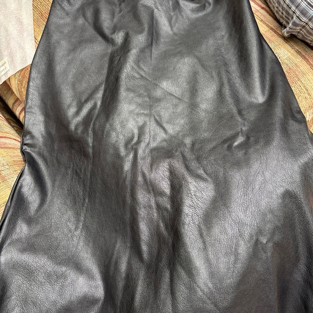 Commando Black Mini Skirt Sleek Design - Gem
